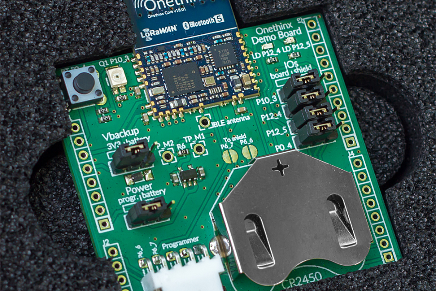 Onethinx Core MCU + LoRaWAN + Bluetooth 5 LE Module And Demokit | ipXchange
